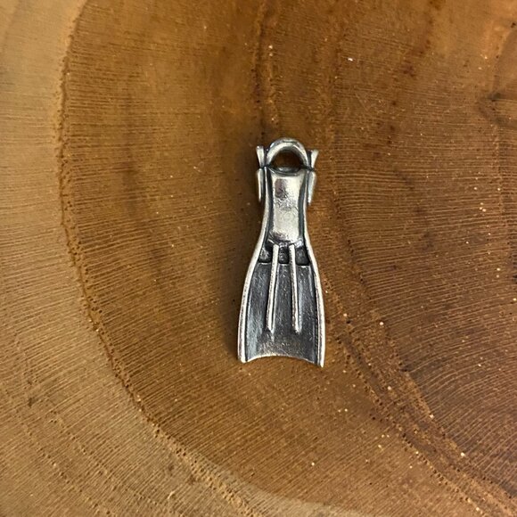 James Avery | Jewelry | Retired James Avery Scuba Diver Fin Charm ...